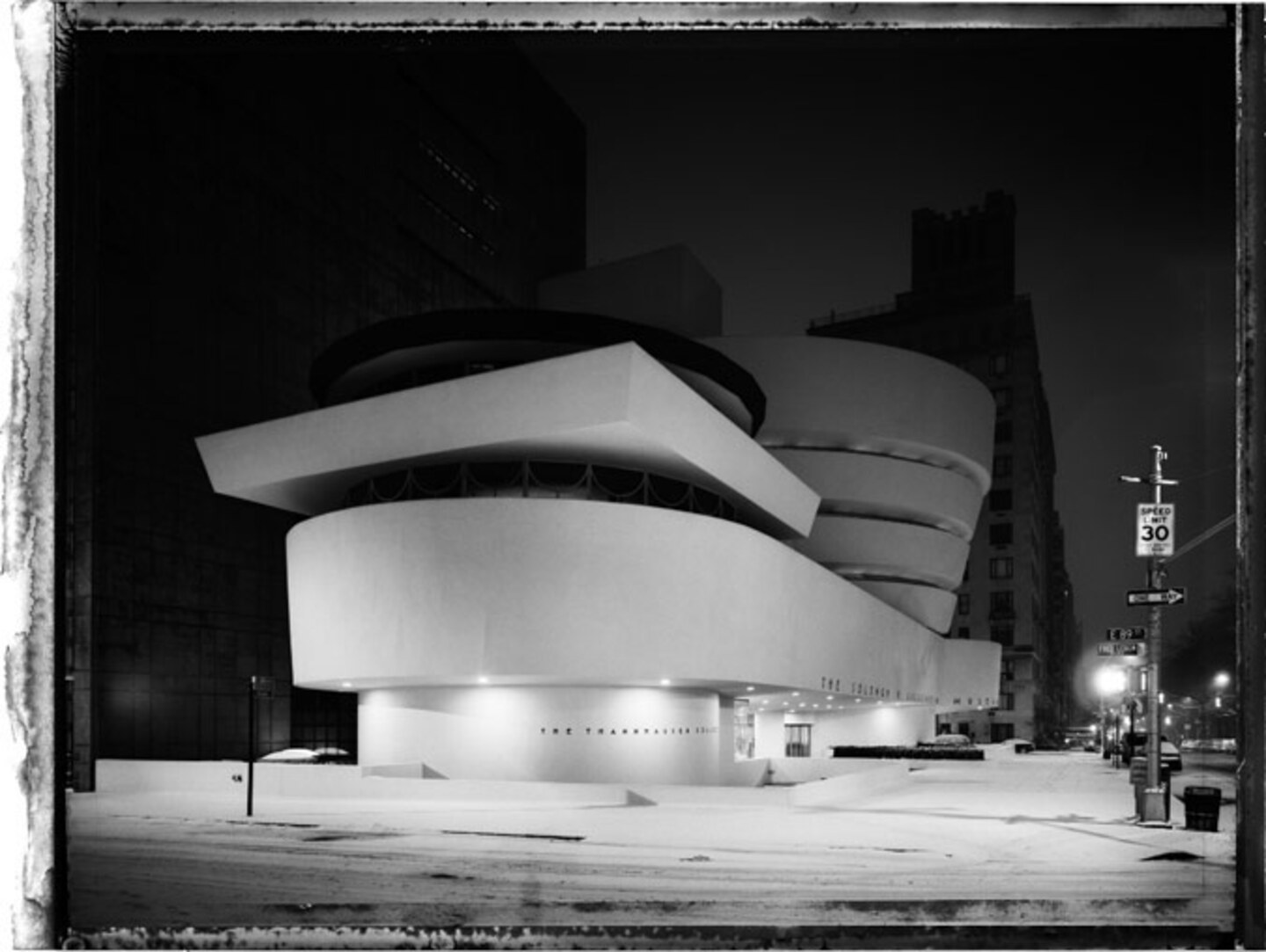 Christopher Thomas . New York Sleeps