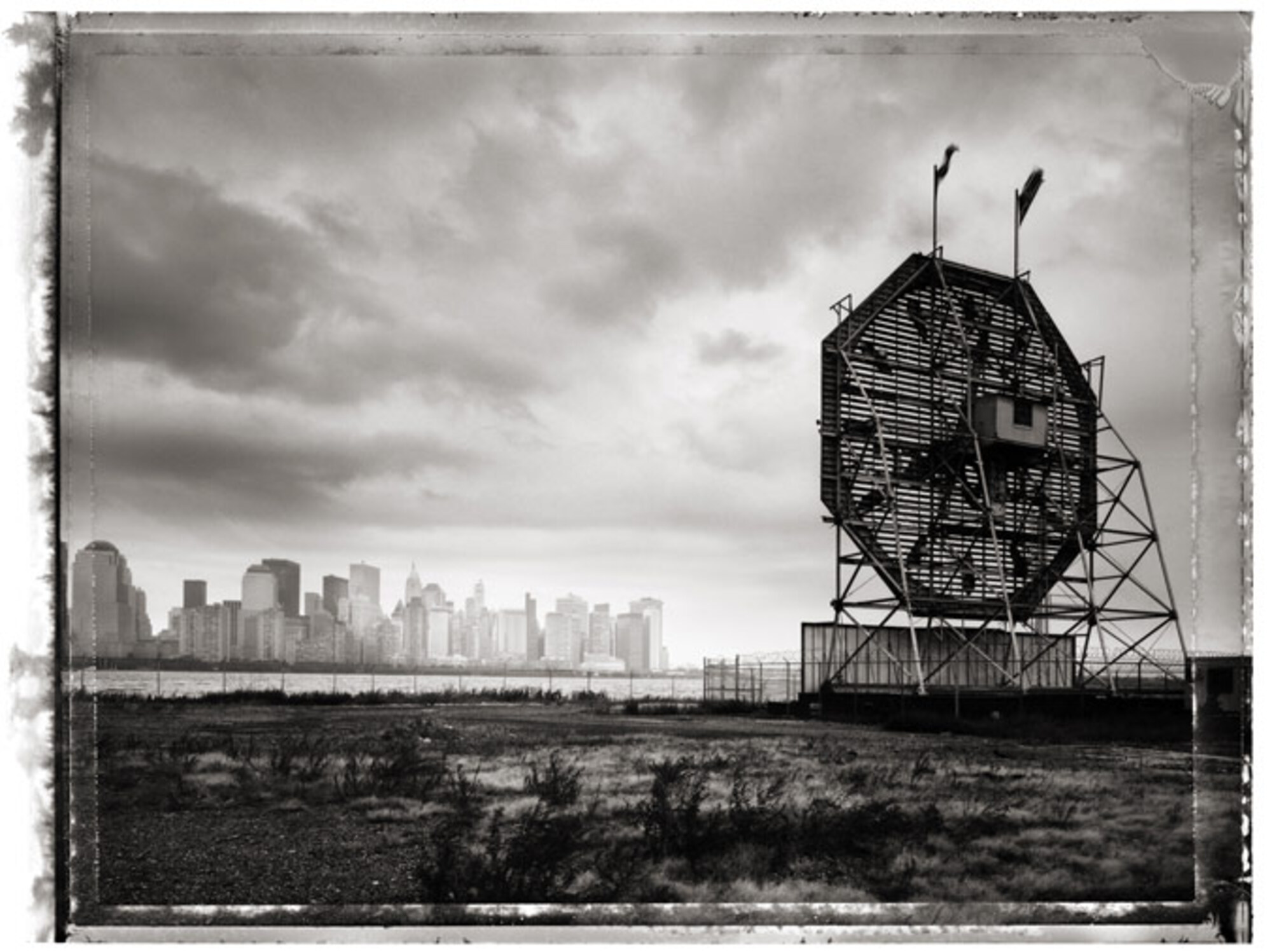 Christopher Thomas . New York Sleeps